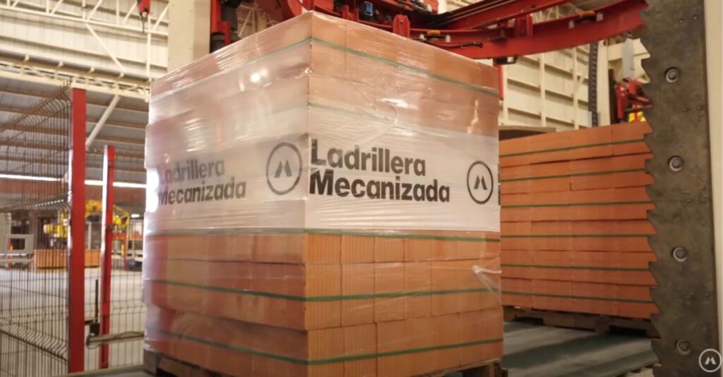 Expansión y evolución: El crecimiento de Ladrillera Mecanizada a través ...